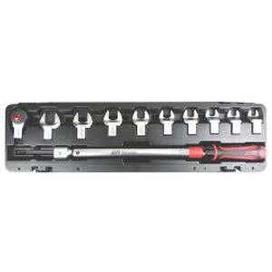 商品説明全長:490mm ソケットアダプター:12.7mm スパナサイズ:13,14,15,17,18,19,21,22,24mm トルク使用範囲:40〜210Nm【JTC】スパナ＆トルクレンチセット　JTC6835K詳細【注意事項】北海道...