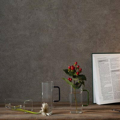 色付きガラスのハンドルが付いたガラス製フラワーベース！ 部屋を小さなオアシスにして癒しの空間を演出してください。 ユニークな形状は、部屋に置くだけでインテリアとしても楽しめます。 カラー：クリア、ブルー、イエロー、グリーン サイズ：W90×...