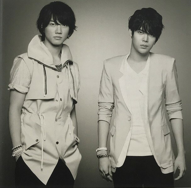 2枚組（CD+DVD）。「君だけは離さない」「By Your Side」「君だけは離さない (Instrumental)」他。全4曲収録。 ◎ 購入前にご確認ください ◎ □商品説明 ◎中古品（レンタル落ち・販売落ち）のCDになります。 ◎...