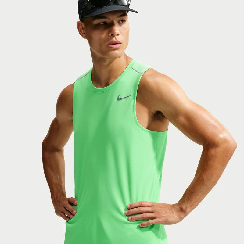 商品名: ナイキ AS M NK DF MILER TANK TOP 品番: IF2019 カラー: 336 カラー名称: 336：ILLUSION GREEN/REFLE リサイクル素材 ナイキ マイラー メンズ Dri-FIT ランニン...
