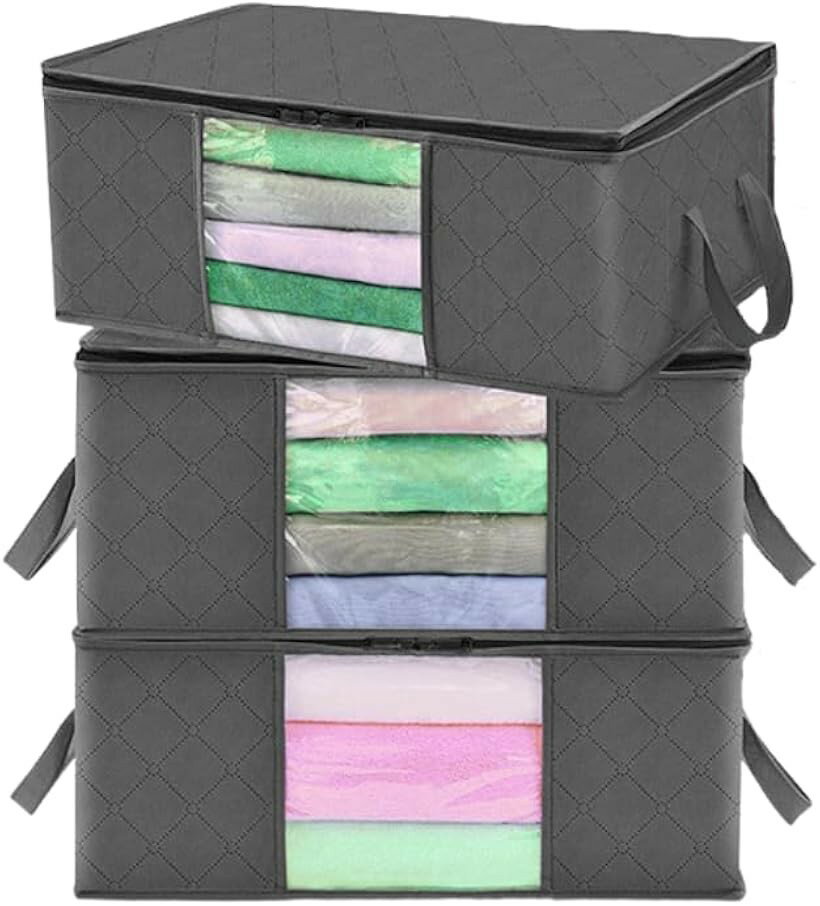 商品コード2buut6vchd商品名大容量・3個セット 衣類収納ケース 不織布製 窓付き・取っ手付き 通気性 衣替え 布団収納にもブランドPreQuoro「衣替えも引っ越しも、これ1セットで」 PreQruooの収納袋セットは、大容量なのに...