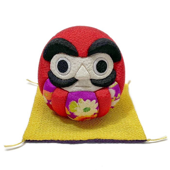 商品情報サイズ本体：（約）幅8×高さ8×奥行8センチ座布団：（約）9.5×9.5センチ箱：（約）幅13×高さ9.8×奥行12.5センチ素材古布、レーヨン生産国日本※古布部分は、生地の取り方によって柄の出方が一つ一つ異なりますのでご了承くださ...