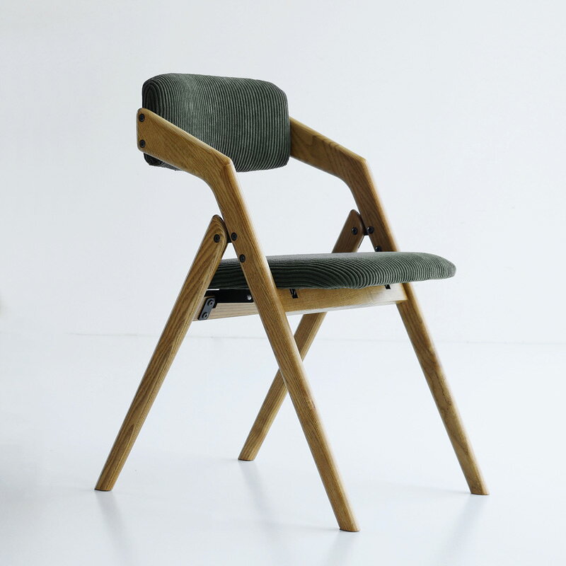 ※販売商品は「CH-3646KH カーキ」です。 折りたためるダイニングチェア Dining Chair(folding) - butler- ・1.ヴィンテージ風 ・2.アッシュ無垢材 ・3.脚のフォルム ・4.折りたたみ機能 【ヴィンテ...