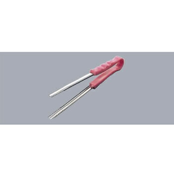 給食トング 25cm カラーハンドル PP柄 ピンク 4P●カラー:ピンク●25cm●全長:250●ハンドル部:抗菌PP●本体:18-8 ステンレス●抗菌※メーカー希望小売価格はメーカーカタログに基づいて掲載しています。(カタログ表示価格は...