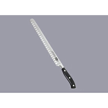 サーモンナイフ 26cm 77223.26G グランメートル●刃渡寸法:26cm●庖丁は両刃、右仕様となります。●スイス※メーカー希望小売価格はメーカーカタログに基づいて掲載しています。(カタログ表示価格は消費税が含まれていません)