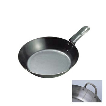 フライパン 45cm オーブンレンジ用 鉄製●45cm●内寸:φ450×柄の長さ210×H80●向手付●※向手幅40mm●板厚:3.2mm※メーカー希望小売価格はメーカーカタログに基づいて掲載しています。（カタログ表示価格は消費税が含まれて...
