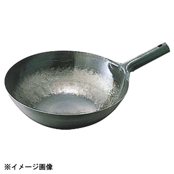 山田鉄打出中華鍋シリーズ1つ1つ数千回叩いてできる打出し中華鍋。表面の細かい凹凸が油の乗りを良くして焦げ付きにくい。プロの一品！山田鉄打出中華鍋シリーズ●サイズ　内径×深さ t=板厚：φ420×130mm t=1.6mm●材質：鉄●生産地：日本