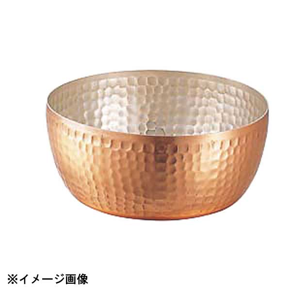 銅は熱伝導が非常に良い為、特に煮物などの料理をおいしく仕上げるのに適した素材と言われています。そこへさらにやっとこ鍋は継ぎ目もないですから熱がムラなく食材全体に回ります。●サイズ　深さ：85mm●材質：銅●生産地：燕三条