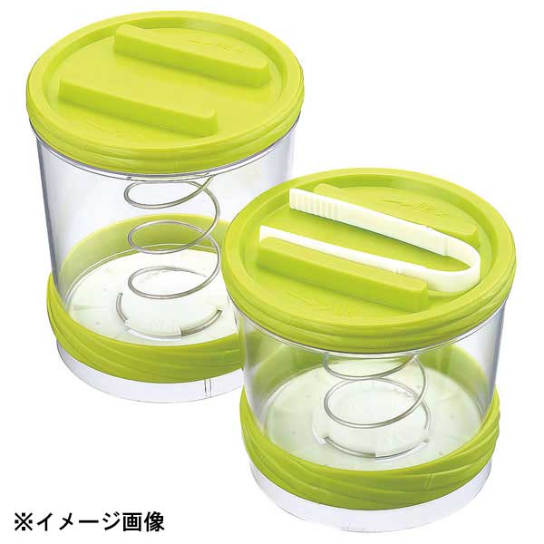 押板がフタと一体となっているので,フタを閉めるだけで簡単にご使用でき、フラット形状のフタなので冷蔵庫等に重ねて収納できる樽型漬物器。●食材を入れて蓋を閉めるだけでカンタンに浅漬けができる、樽型漬物器●スプリング付きの押し板が蓋と一体化●サイ...