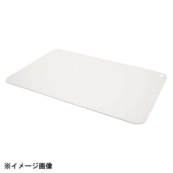 すべりにくく、包丁にやさしく、両面使えて、優れた撥水性を備えて、さらに抗菌！●耐熱温度：110℃●サイズ　縦×横×厚み：230×338×2mm●材質：ポリエチレン●生産地：日本