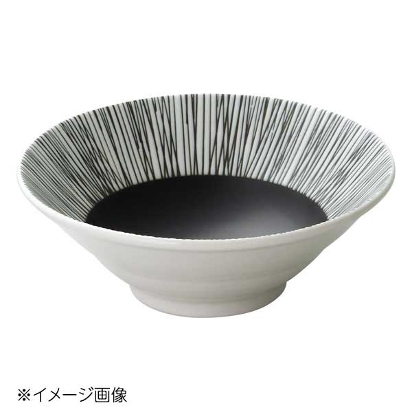 昼と夜をイメージさせるこの製品は、アバンギャルドなデザイン、色、形状でありながらも料理を盛り付ける機能性も兼ね備えた印象的なシリーズです。●サイズ：16×H5.6cm ●素材：磁器 ●品番：T251-DN10※メーカー希望小売価格はメーカー...