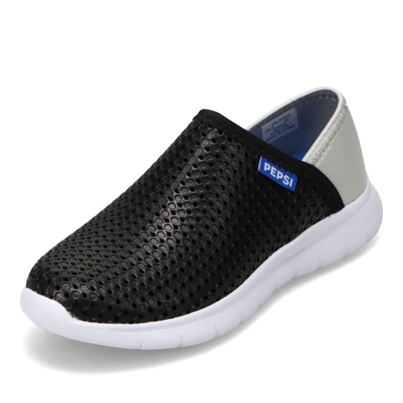 スリッポンスニーカー PS-029Wタウン履きに最適なPEPSIのスリッポン。 足当たり柔らかで快適な履き心地 シンプルで履きまわしやすいアイテムです。 アッパー(表面素材)：合成繊維 ソール(靴底)：合成底 ワイズ(足囲)：2E 生産国：...