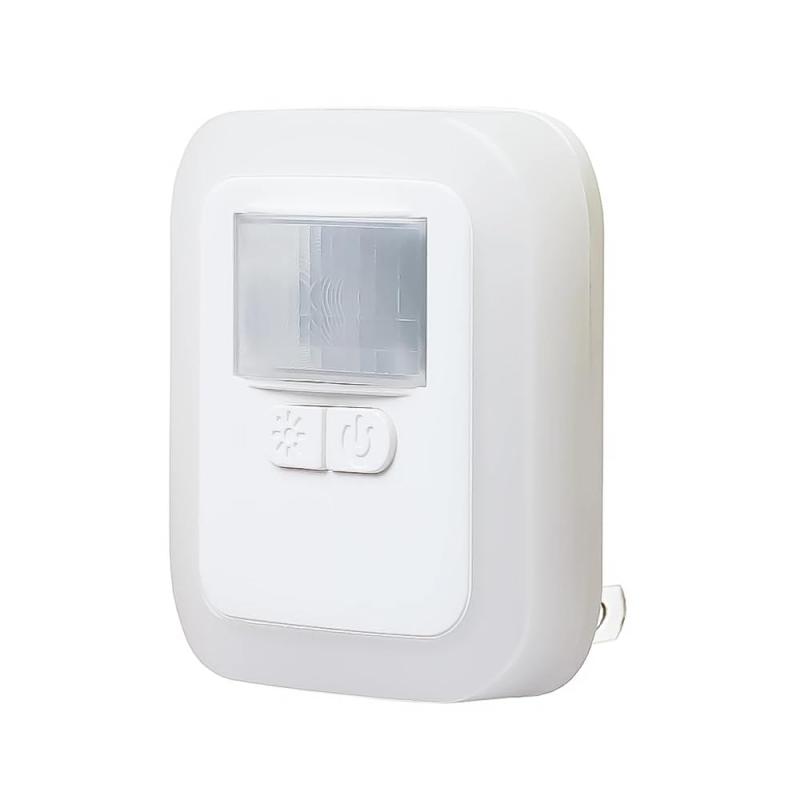 LED センサーライト 室内 人感センサーライト ナイトライト 常夜灯 足元灯 コンセント式 電球色 三つモード 省エネ 廊下 玄関 階段 寝室 洗面所に対応 子供 老人 ベイビー 一人暮らし 年取り【近づくだけで自動点灯(4段階の時間調整...