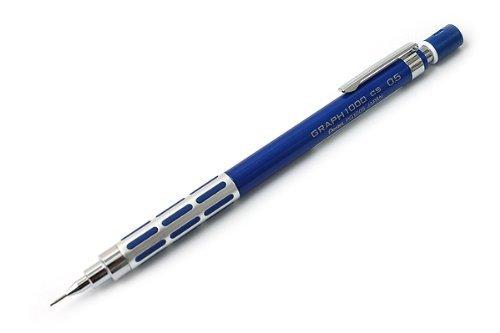 ぺんてる シャーペン グラフ1000 CS 0.5mm ブルー PG1005CS-C【特長】筆記時の安定性を考えて設計された 低重心仕様シャープペンシル。【芯径】0.5mm【軸色】ブルー【本体サイズ/重さ】10×8×145mm/11g【材質...