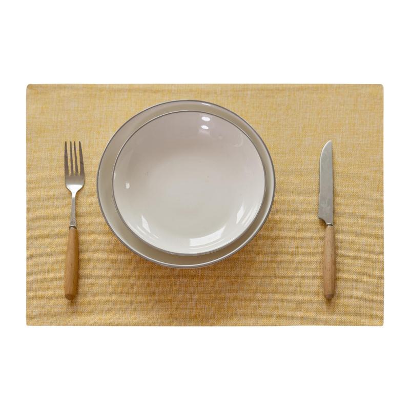 Demetex Linen Placematsサイズ：約48cm x 33cm。 市販のランチョンマットをいくつか比較した結果、最終的に48cm x 33cm サイズが最適であると判断しました。このサイズは通常のランチョンマットよりも大きい...