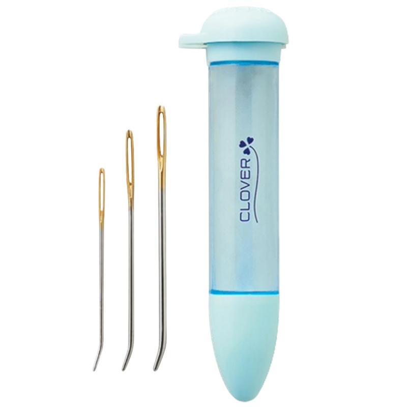 Clover とじ針セット 「Petit（プチ）」 〈先曲げ〉 55-083編み目に針先が入れやすい先曲げタイプのとじ針に細いサイズが仲間入りサイズ: No18/約45mm、No.15/53mm、No.59mm、ケース全長約9cm内容: と...