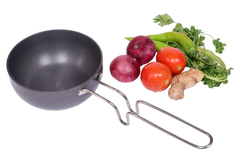 Tulika Collections HA ヘビーゲージ タッカパン スチールハンドル付き (13cm、容量425ml) I Thalippu Pan I Popuパン スパイス加熱用 I Vagharia Pan ダークグレー100%食品...