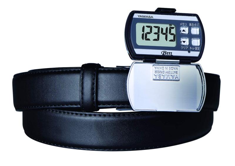 山佐(YAMASA) バックル万歩計 ベルト 歩数計付き 革ベルト ウォーキング外形寸法：幅約61×高36.4×厚15mm(ベルト・ベルト通し・突起部除く)表示：液晶5桁デジタル1段表示電池寿命：約1年(1日1万歩または1日4時間使用にて)...