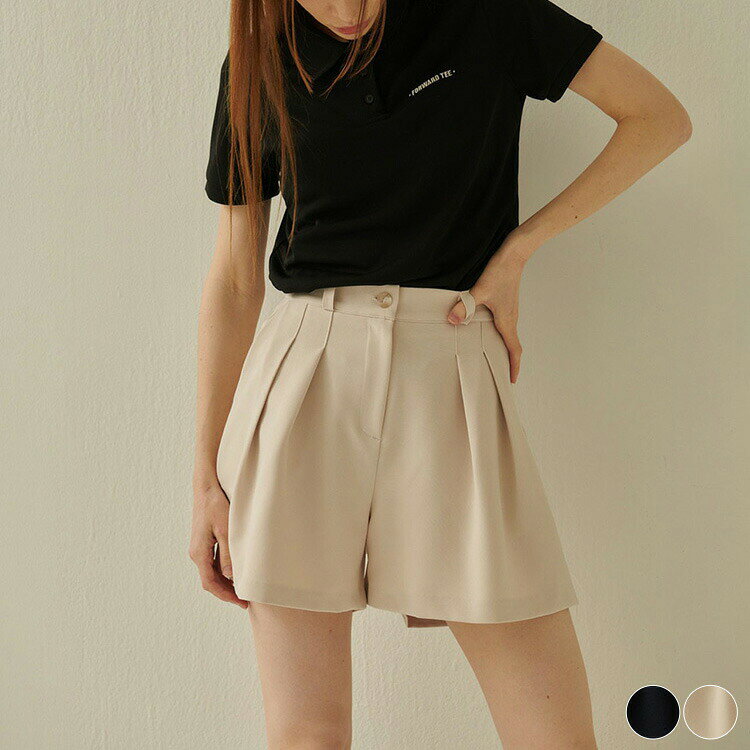 【商品番号】8242韓国ゴルフウェアのフロントタックショートパンツ。フロントにタックを入れたミニ丈デザイン。裾にかけて広がるAラインシルエットでスタイルUP効果があります。バックにポケット付きで実用的。さりげないロゴがワンポイントに。ゴルフ...