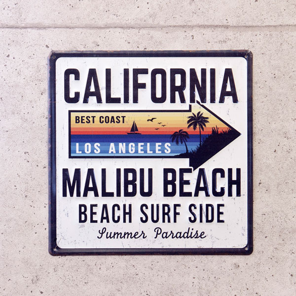 オシャレなデザインのエンボスプレート。 お店やお部屋のアクセントに是非にいかがでしょうか？ 約W30 x H30cmcm 素材・成分：Tin