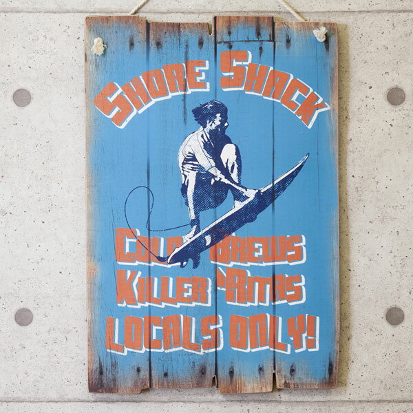 デザインがオシャレなフレームウッドボードです。 雰囲気のある空間づくりに是非いかがでしょうか 壁掛けですので裏側にフック穴と麻紐が付いています。 サイズ・容量 W.40 x D.1.8 x H.60 cm 規格 素材・成分：木材、麻ひも