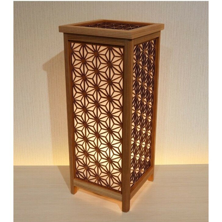 LAD450-202　レーザー角行灯「趣」麻の葉組子模様国産杉ツキ板/楮和紙貼り　LED電球ホテル・和風旅館・飲食店・リラクゼーション施設などにお薦め！伝統技術と耐久性を組み合わせた作品です。 【送料無料】手作り行灯☆行灯・行燈・和風照明・...