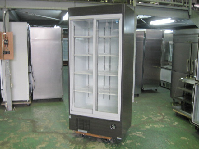 　◆◇商品詳細◇◆ 年　式：2023年製 【外形寸法】 　W900xD600xH1965mm 【内容量】 　643L 【庫内温度】 　0〜15℃ 【消費電力】 　単相100V　50/60Hz 　173/173W 【重量】 　122kg サイ...