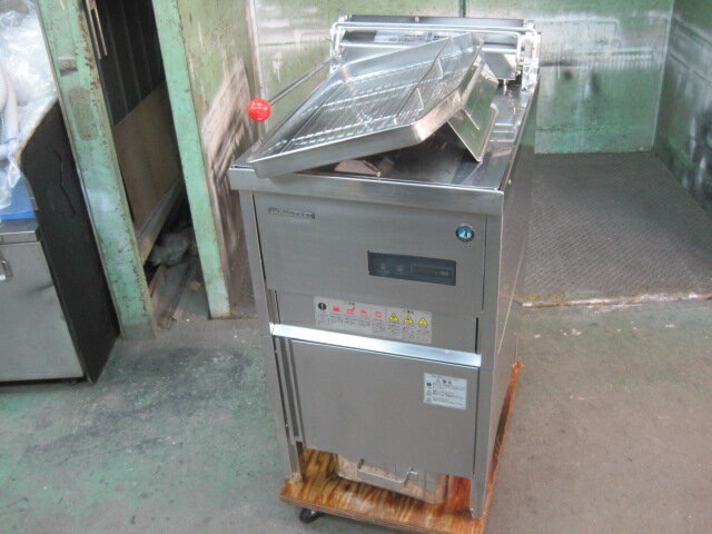 　◆◇商品詳細◇◆ 年　式：2019年製 【外形寸法】 　W450xD590xH800mm 【油槽寸法】 　W390x430xH260mm 【調理有効寸法】 　W390xD376mm 【油量】 　標準20L(17〜23L) 【油温制御】 　...