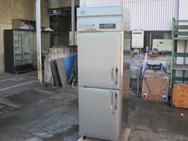 　◆◇商品詳細◇◆ 年　式：2023年製 【外形寸法】 　W625xD650xH1910mm 【内容量】 　348L(冷蔵室172L／冷凍室176L) 【庫内温度】 　冷蔵室：-6〜12℃ 　冷凍室：-20℃以下 【消費電力】 　単相100...