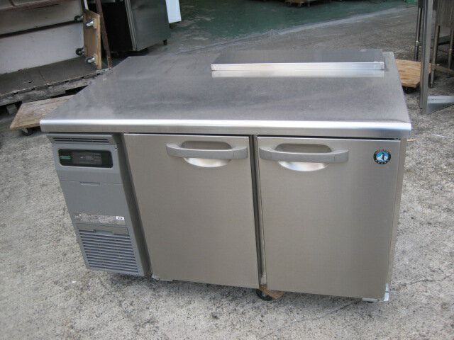 　◆◇商品詳細◇◆ 年　式：2023年製 【外形寸法】 　W1200xD750xH800mm 【内容量】 　325L 【庫内温度】 　-6〜12℃ 【消費電力】 　単相100V　50/60Hz 　冷却時：165/165W 　霜取時：325/...