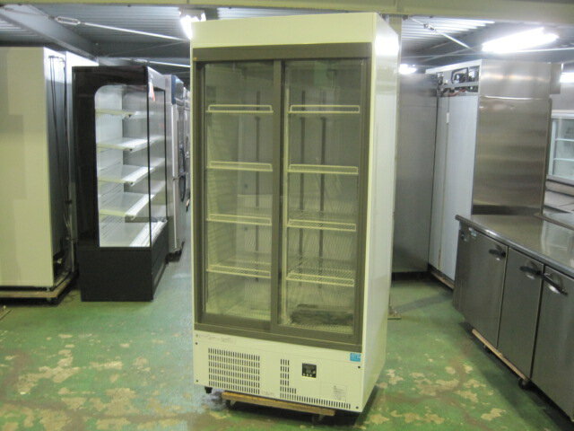 　◆◇商品詳細◇◆ 年　式：2022年製 【外形寸法】 　W900xD650xH1900mm 【内容量】 　577L 【収容能力】 　ビール中ビン：332本 　ビール大ビン：268本 【庫内温度】 　0〜10℃ 【消費電力】 　単相100V...