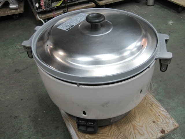 　◆◇商品詳細◇◆ 年　式：2023年製 【外形寸法】 　W569xD485xH447mm 【炊飯能力】 　4〜10L(2.2〜5.5升) 【ガス消費量】 　都市ガス：11.0kW(9,500kcal/h) 【ガス接続口】 　φ13mm 【...