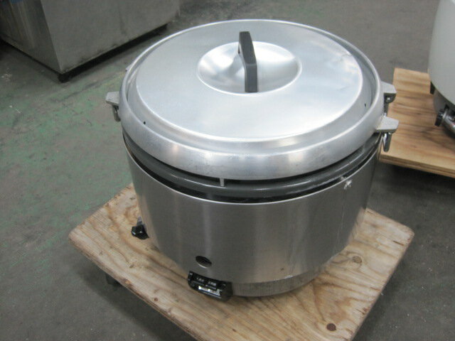 　◆◇商品詳細◇◆ 年　式：2017年製 【外形寸法】 　W466xD438xH442mm 【炊飯能力】 　1.8〜6.0L(1.0〜3.3升) 【ガス消費量】 　都市ガス：5.52kW(4,750kcal/h) 【ガス接続】 　φ13mm...