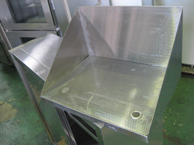 　◆◇商品詳細◇◆ 年　式： サイズ：W400xD300xH250mm 　◇◆注意事項◆◇ ・商品は基本的に軒先(建物前)の車上渡しとなります。 　必ずご確認下さい。 ・搬入設置ご希望の方は別途ご相談ください。 　※費用は別途かかります。 ...
