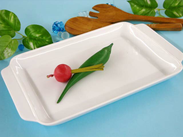 ↑の画像の見かたについてはコチラ！ 【サイズ】30.7×19×H2.5cm 電子レンジ・オーブンOK！！ 日本製 ホームパーティー、ママの料理もおいしく盛り付け☆ 鍋や焼肉の材料を乗せるのにも便利☆ 陶磁器のトレイだからサラッと洗えて毎日清...