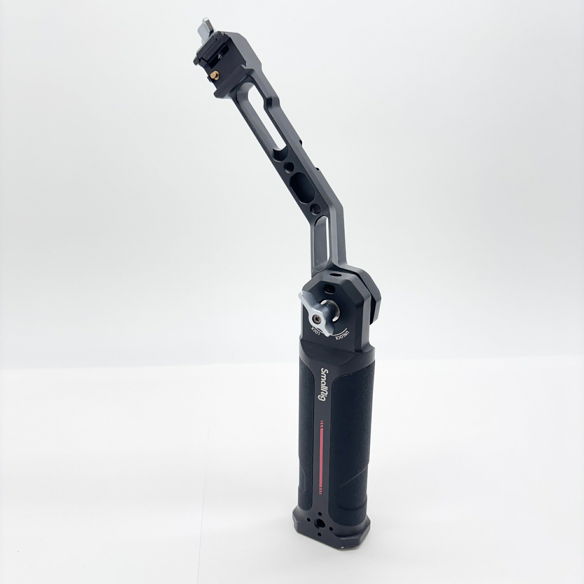 商品情報 商品説明 SmallRig DJI RSシリーズ用スリングハンドグリップ 状態 ・スレ傷あり 付属品 なし その他 ヤマト運輸が同じ建物内に入っておりますので、最速発送が実現できます。 Cから始まる番号は弊社の管理番号です。 心斎...