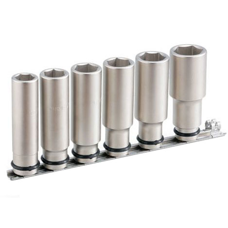 TONE(トネ)の一覧はこちら●差込角12.7mm(1/2inch)●6角●ミリ●Multiple●ボルト・ナットの締付け・緩め作業用。●ソケットの取り外しが容易なアルミタイプのソケットホルダで作業効率がアップします。ねじ穴付きで壁掛けやデ...