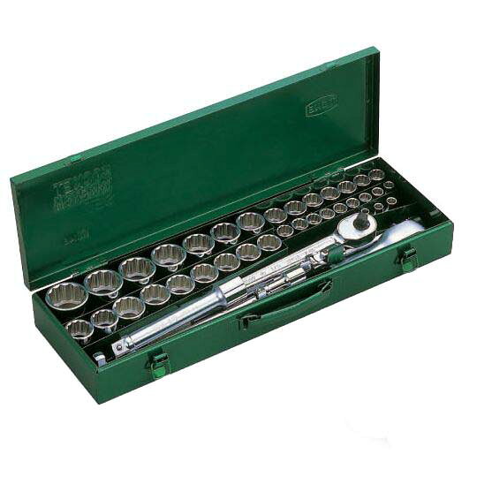 TONE(トネ)の一覧はこちら●差込角6.35mm(1/4inch),12.7mm(1/2inch),19.0mm(3/4inch)●6角,12角●ミリ、インチ●Multiple●大型建設用機械、重化学工業用プラントなどの組み立て・整備。●...