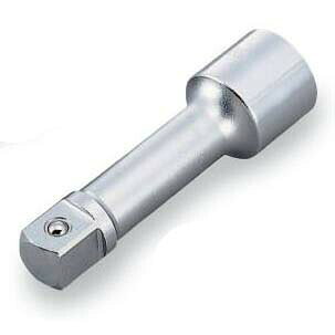 TONE(トネ)の一覧はこちら●差込角19.0mm(3/4inch)●出力角19.0mm(3/4inch)●差込角●構造用鋼●ラチェットハンドルに装着しソケット長を延長。●深くて狭い箇所の作業など、ハンドルが操作しにくい時、ソケットを延長さ...