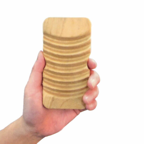 商品仕様 ●材質：天然木（さくら材） ●サイズ：約120×60mm ●原産国：日本製 商品の特徴 ●手のひらサイズの木製洗濯板です。 ●カバンなどに入るコンパクトサイズ。 ●長期旅行や海外出張などにあると便利。 ●アウトドアやキャンプなどに...