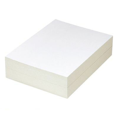 ●紙厚：0．7mm●坪量：520g／m2●材質：古紙70％使用●書類綴じはもちろん、POPや工作にも、幅広く使える丈夫なフリー素材。●入数：100枚4513906041610