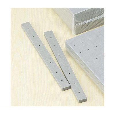 ●製本時の厚み調整に使う、発泡素材製製本背枕です。A4用5mm厚（300＊25＊5）4513906025108