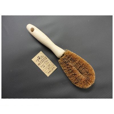 インダストリーコーワ052-441-3570【商品説明】靴洗いに便利なパームブラシ■商品サイズ:幅50mm×高さ198mm×奥行28mm ■重量：45g ■材質：パーム4972883133129