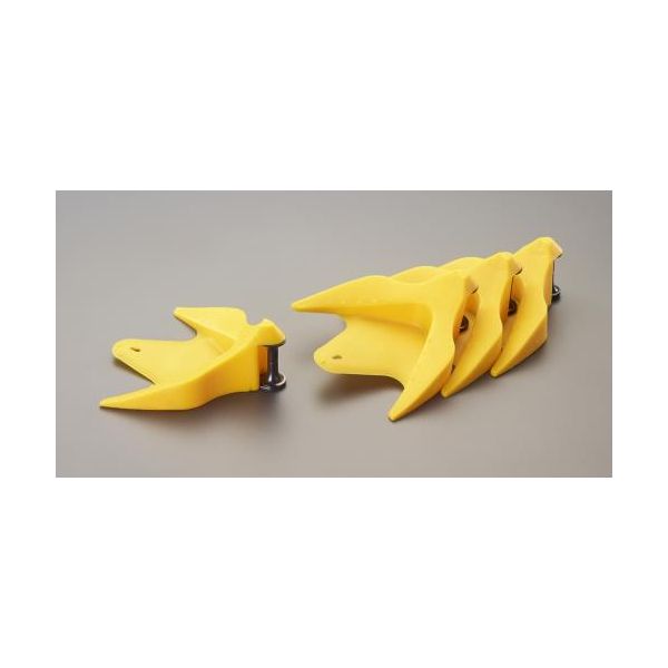 ●サイズ…170×170×65(H)mm●適用ホース径…5〜50mm●重量(g)…360●材質…硬質ポリエチレン●入数…4個