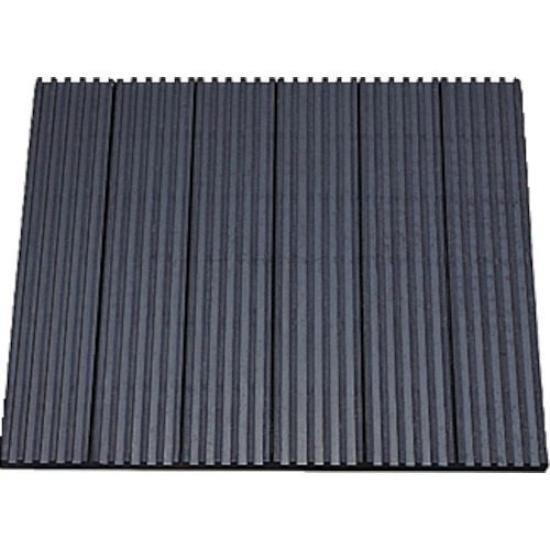 【特長】●加工が容易で50ミリ間隔に入ったV溝をカッターナイフで切るだけで使用できます。●切削油・機械油・潤滑油などに対し耐性があります。●使用荷重の範囲が広く、荷重の大小にかかわらず安定した防振効果が得られます。【用途】●工作機械や送風機...