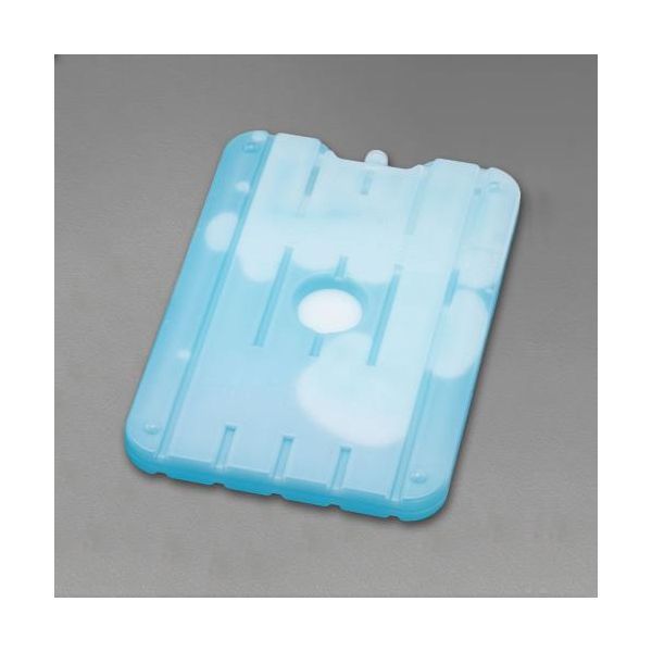 ●材質…水、吸水性樹脂、防腐剤●冷凍庫で凍結させて繰り返し使用することができます。●サイズ…195×288×22mm●容量…800g