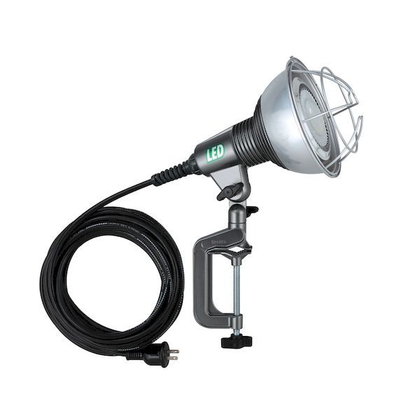 【商品説明】●屋外用、LED作業灯 20W広角タイプ●小電力でも明るい長寿命・省エネLED電球採用。●LED寿命は約40000時間、取り替えの手間が大幅に省けます※使用状況、使用環境によって異なります●同等の白熱灯・水銀灯と比べて、電気料金...