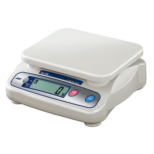 【商品説明】●ひょう量：2000g●最小表示：1g●使用温湿度範囲：-10〜40度　85％以下（ただし結露しないこと）●表示方法：7セグメントLCD　文字高25mm●計量皿寸法：230×190mm●外形寸法：265×250×高さ103mm●...