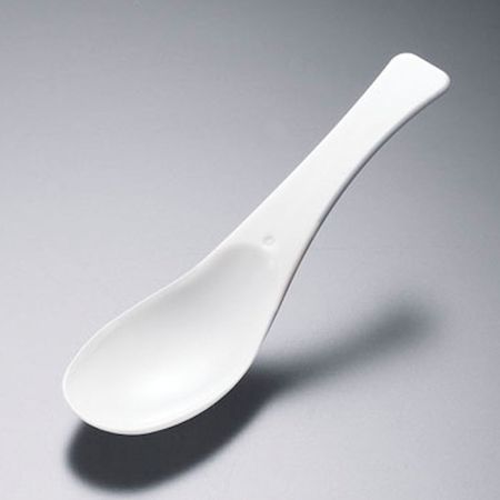 【商品説明】全長:140 ●持ち手上部と持ち手根本に段差を設けており、容器の端に掛けることができます。 ▲サイズ＊全長:140▲重量＊▲カラー＊白▲その他＊▲メーカー品番＊#140 重量：2700素材・材質：PP原産国：日本