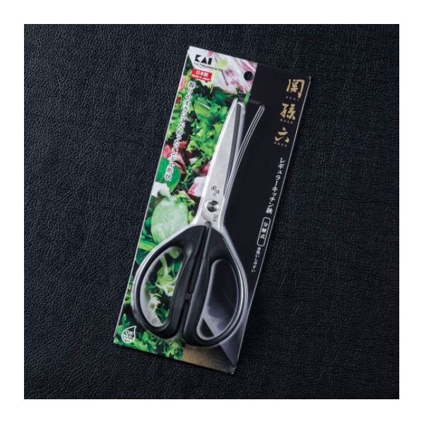 【商品説明】●使いやすいサイズと握りやすいハンドル形状にこだわった調理道具シリーズ。●サイズ:240×98×13(mm)●重量:82g●材質:刃体/ステンレス刃物鋼ハンドル/ポリプロピレン(耐熱温度110℃)●生産国:日本